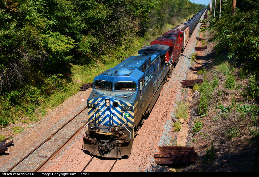 CEFX 1051 CSX Train K048-04 Crude Oil Loads